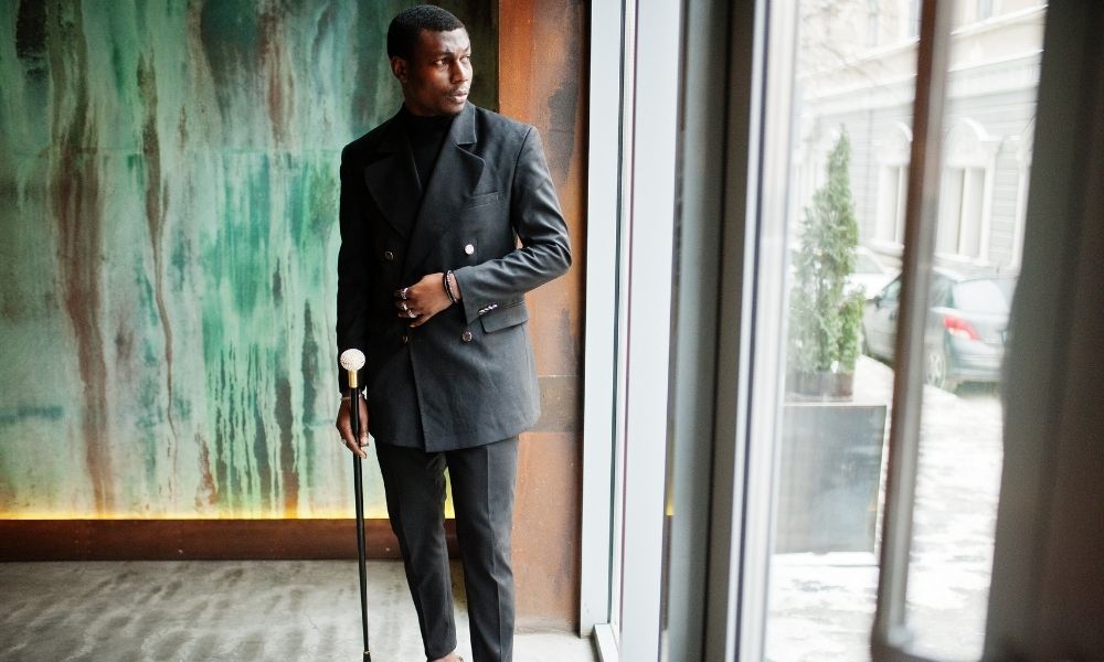 3 Reasons Why Young People Use Walking Canes